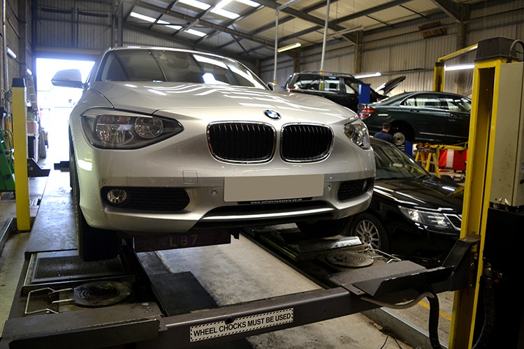 BMW Specialist Cardiff - A1 Diagnostics